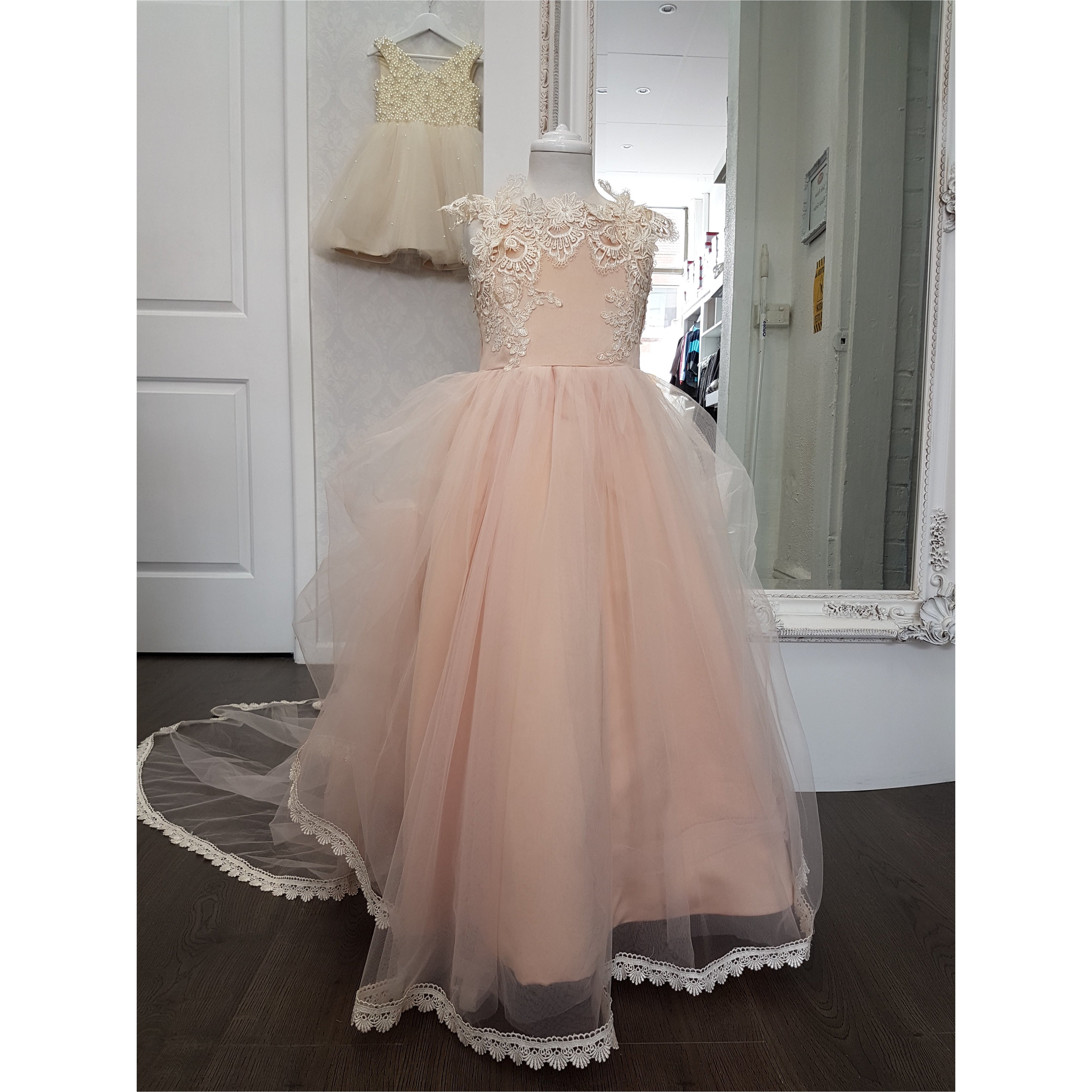 Arianna flower girl dresses australia | Pre-order Size 2 | Mini ...